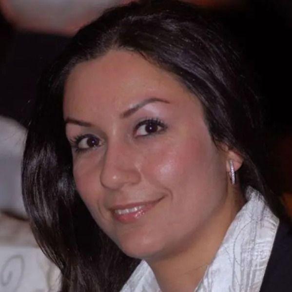 ویدا شریفی پور - ویرگول