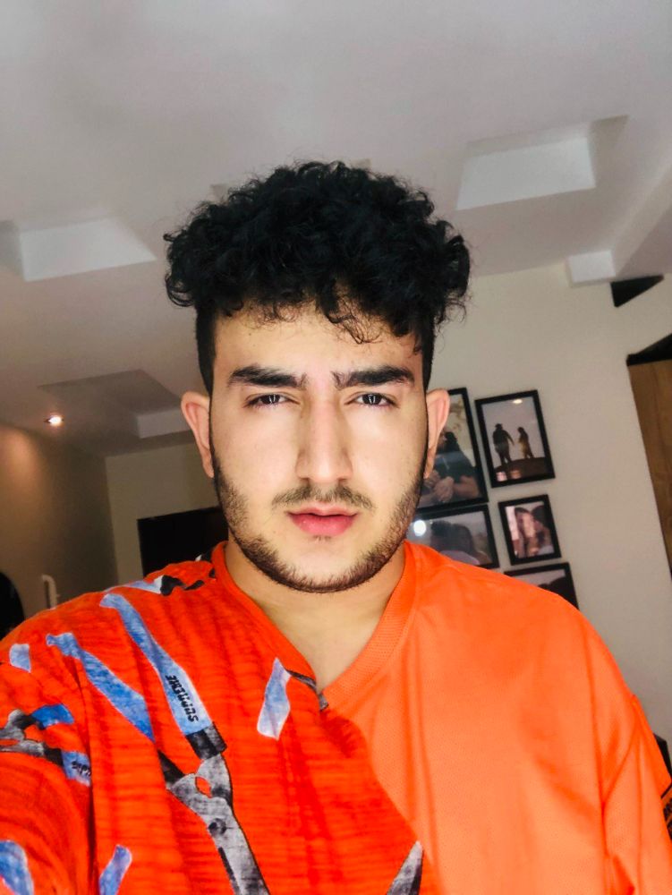 Sepehr Chavoshi Biography - ویرگول